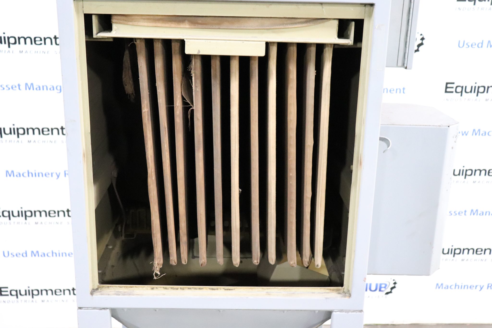 DCE Vokes Unimaster Dust Collector - The Equipment Hub