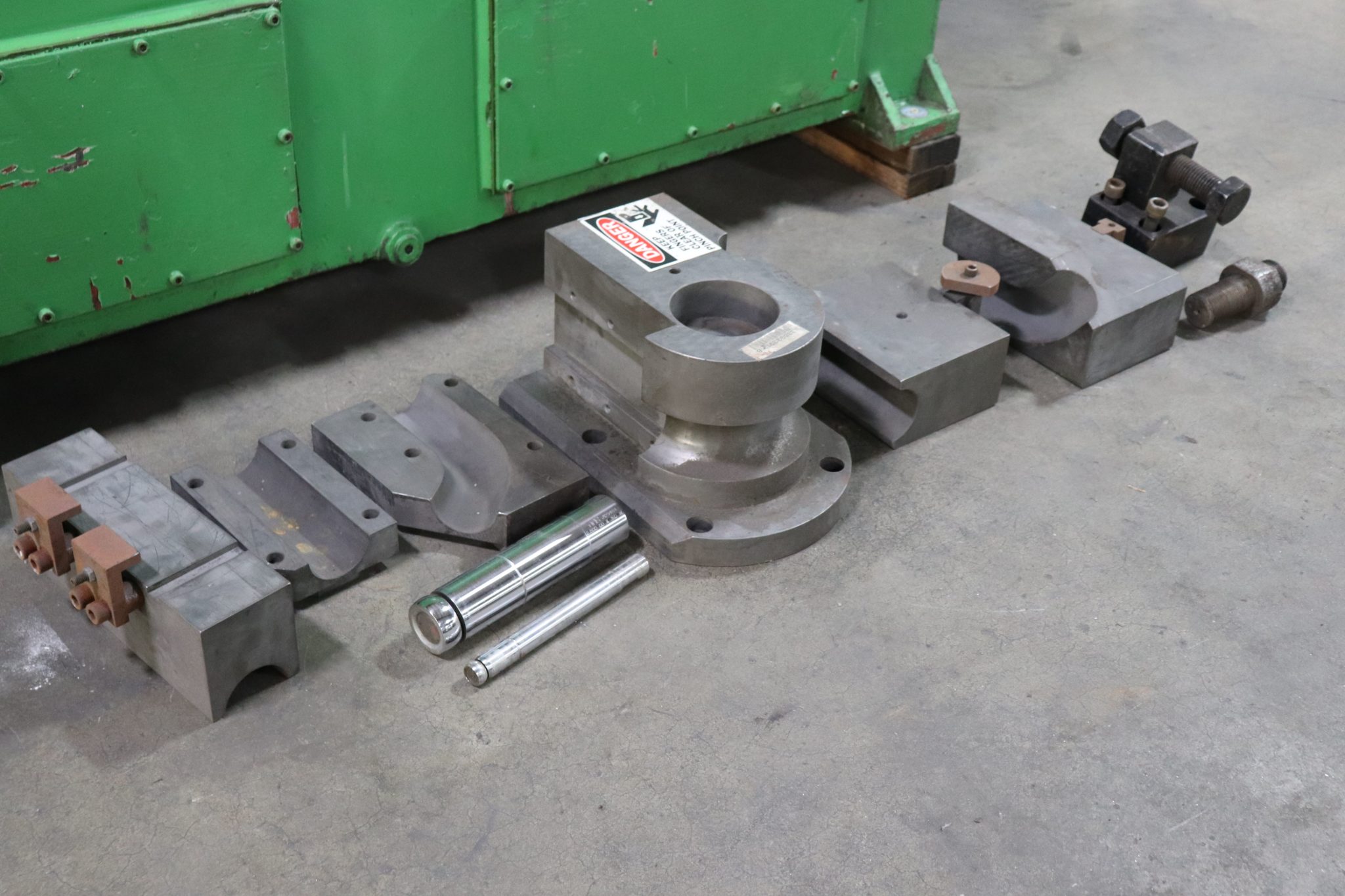 Hines 300NC 4" OD X .226 Wall Hydraulic NC Tube Bender - The Equipment Hub