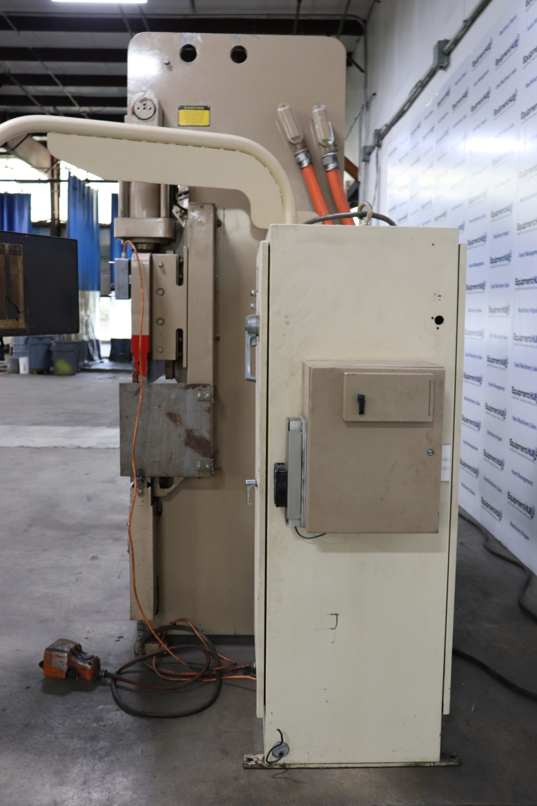 Cincinnati 90AF-8 Autoform 90 Ton x 10' CNC Press Brake - The Equipment Hub