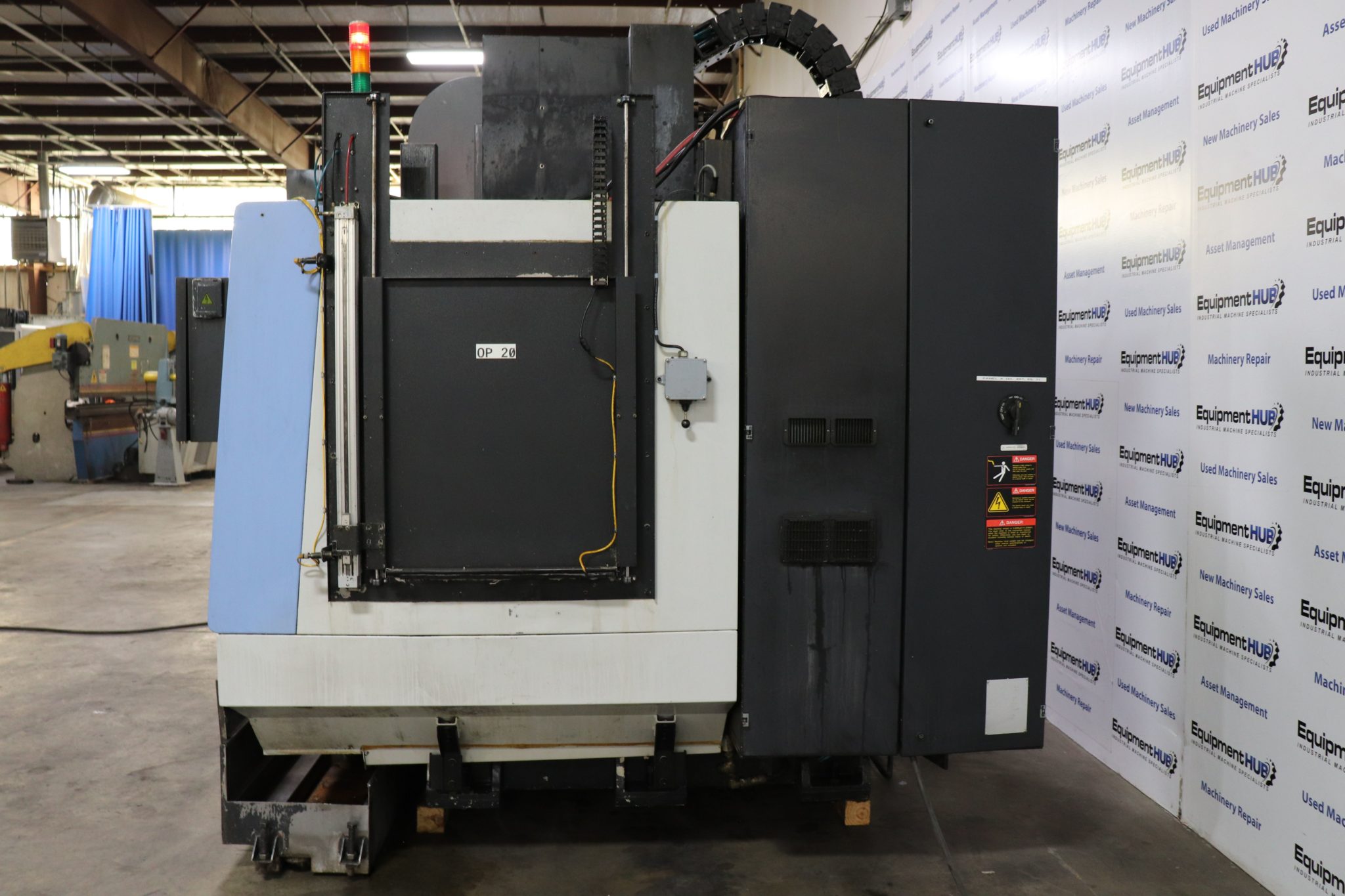 Doosan MV-3016L CNC VMC Vertical Machining Center - The Equipment Hub