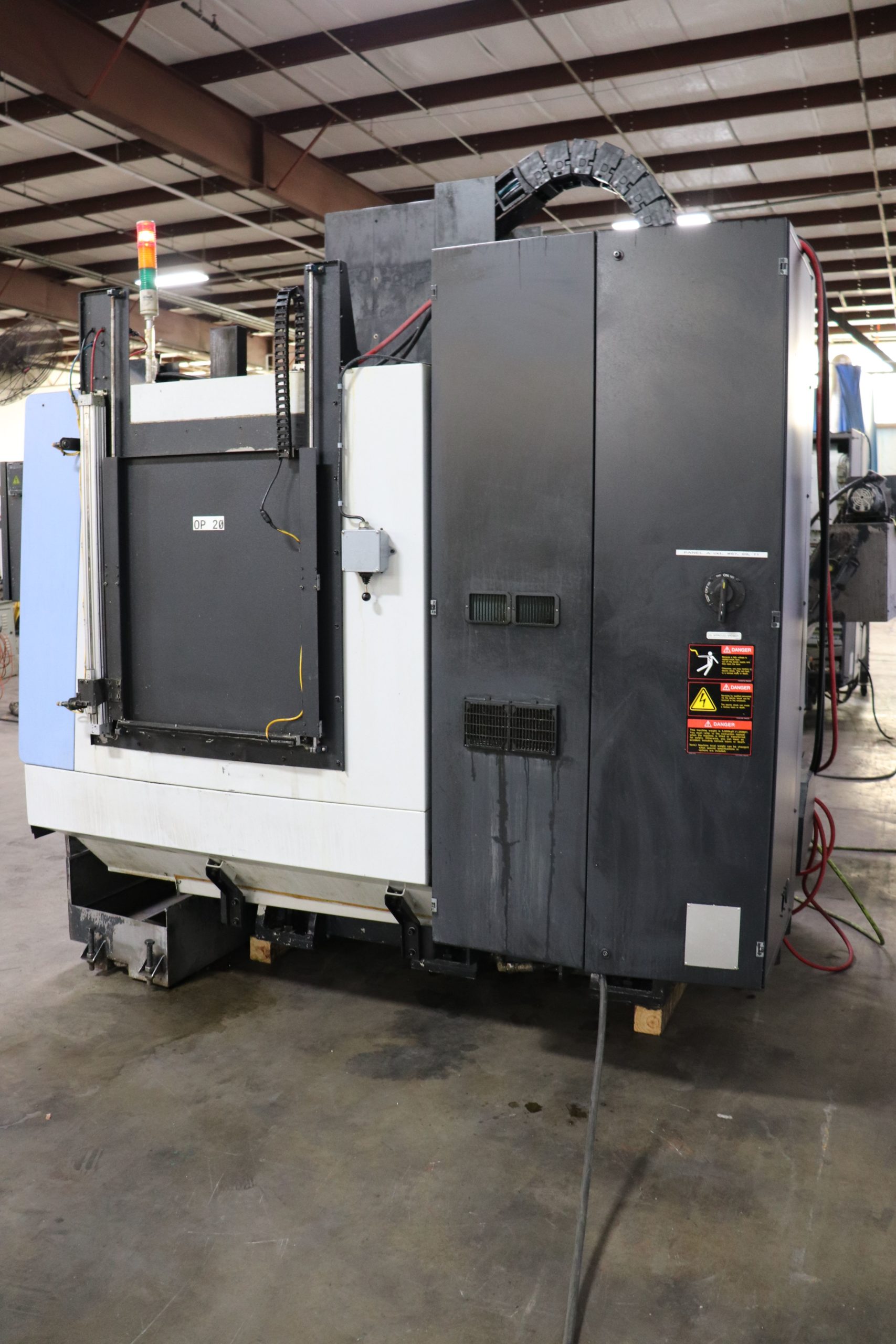 Doosan MV-3016L CNC VMC Vertical Machining Center - The Equipment Hub