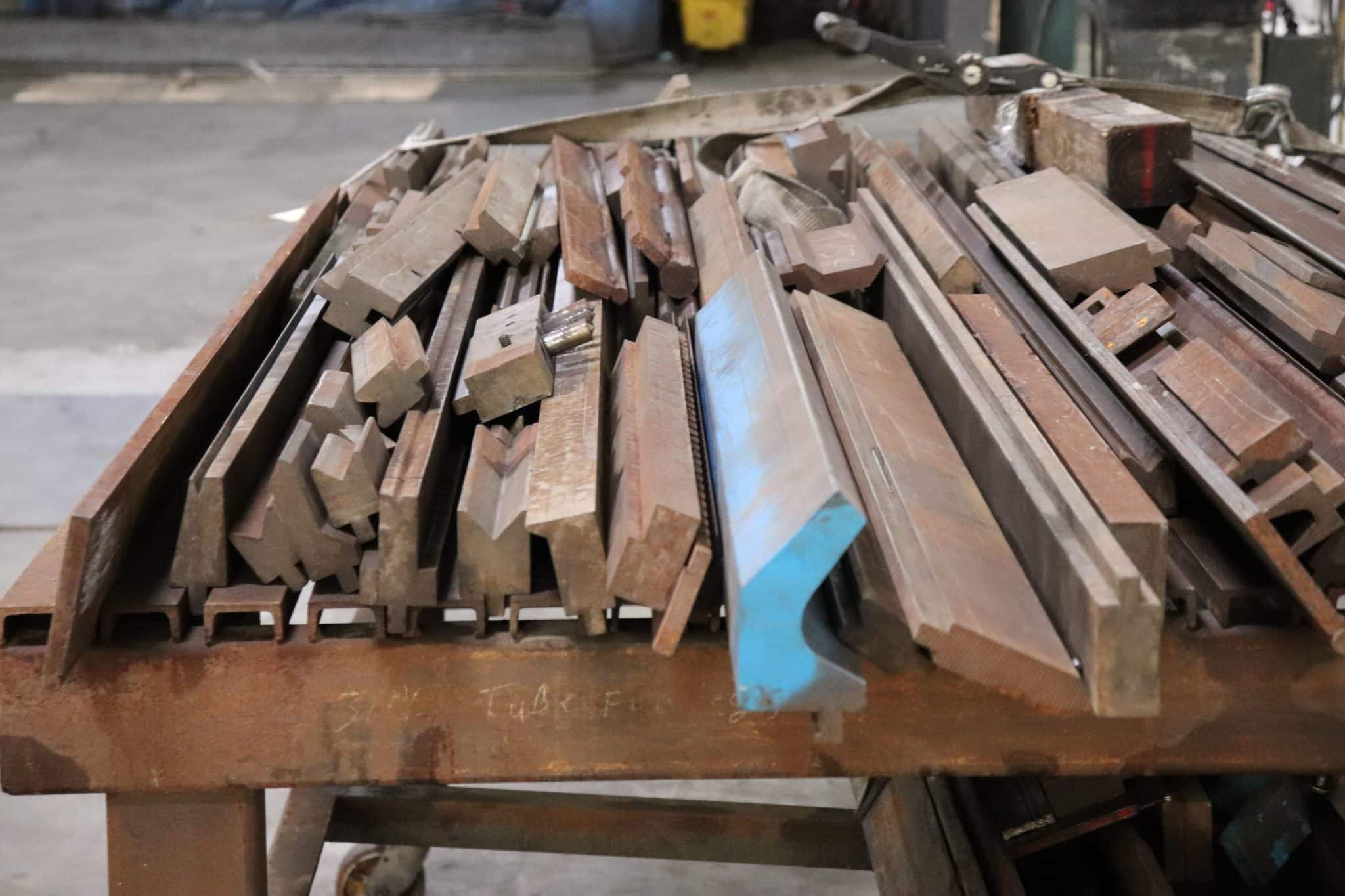 Press Brake Die Rack with Huge Assortment of Top & Bottom Dies, 12 ...