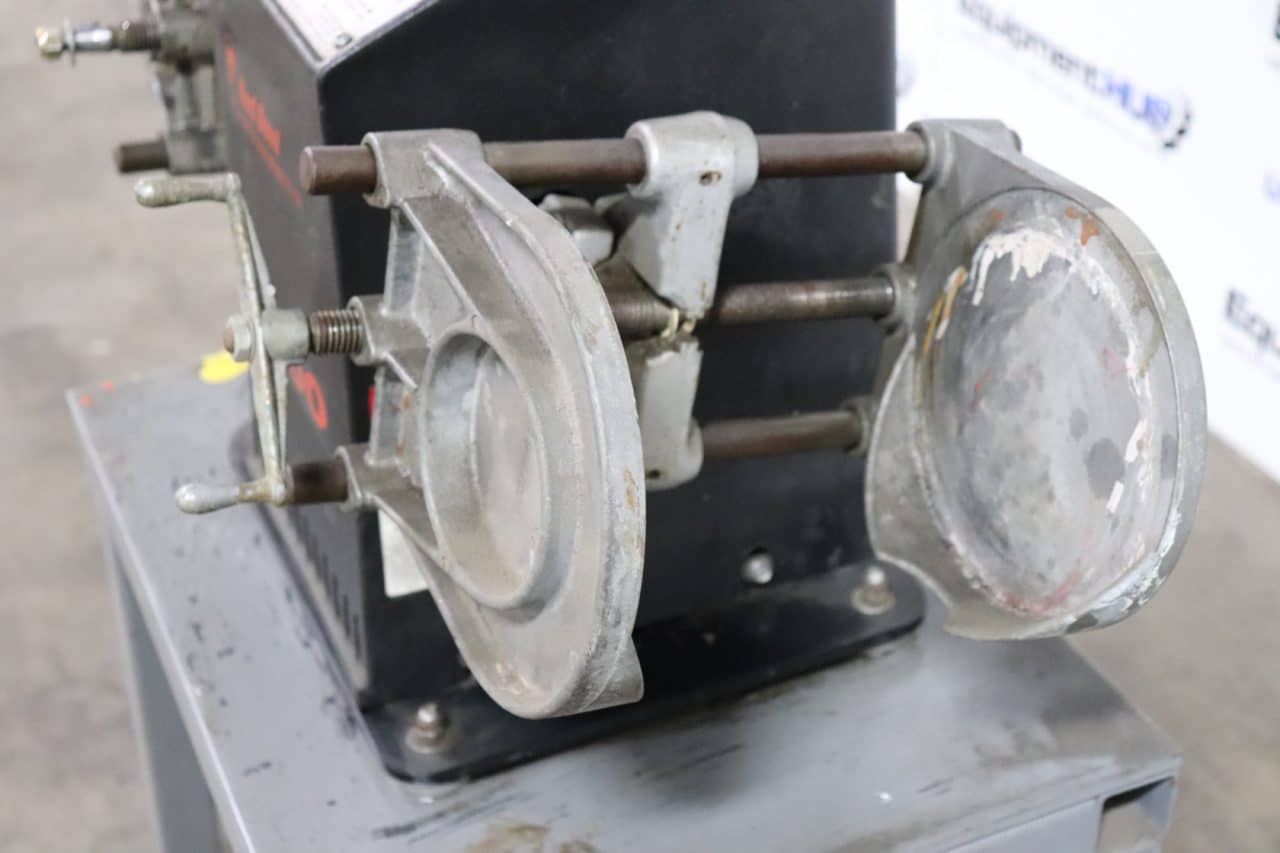 Red Devil 5400 Twin Arm Gallon / Pints / Quarts Paint Shaker - The ...