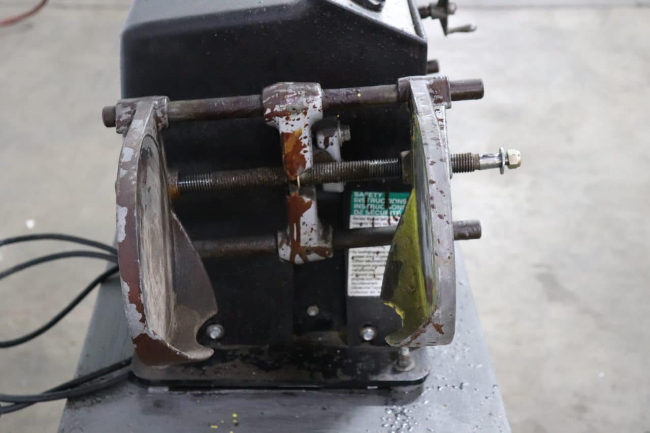 Red Devil 5400 Twin Arm Gallon / Pints / Quarts Paint Shaker - The ...