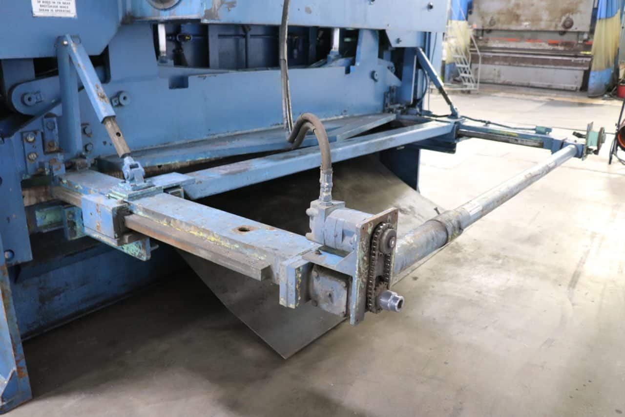 Bertsch 500 Series 10' x 1/4" Hydraulic Power Squaring Shear - The ...