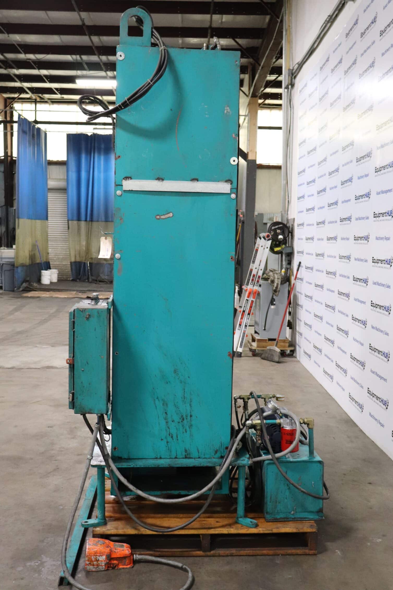 Iowa Precision FAH1872-VP Whisper Loc Corner Former Machine - The ...