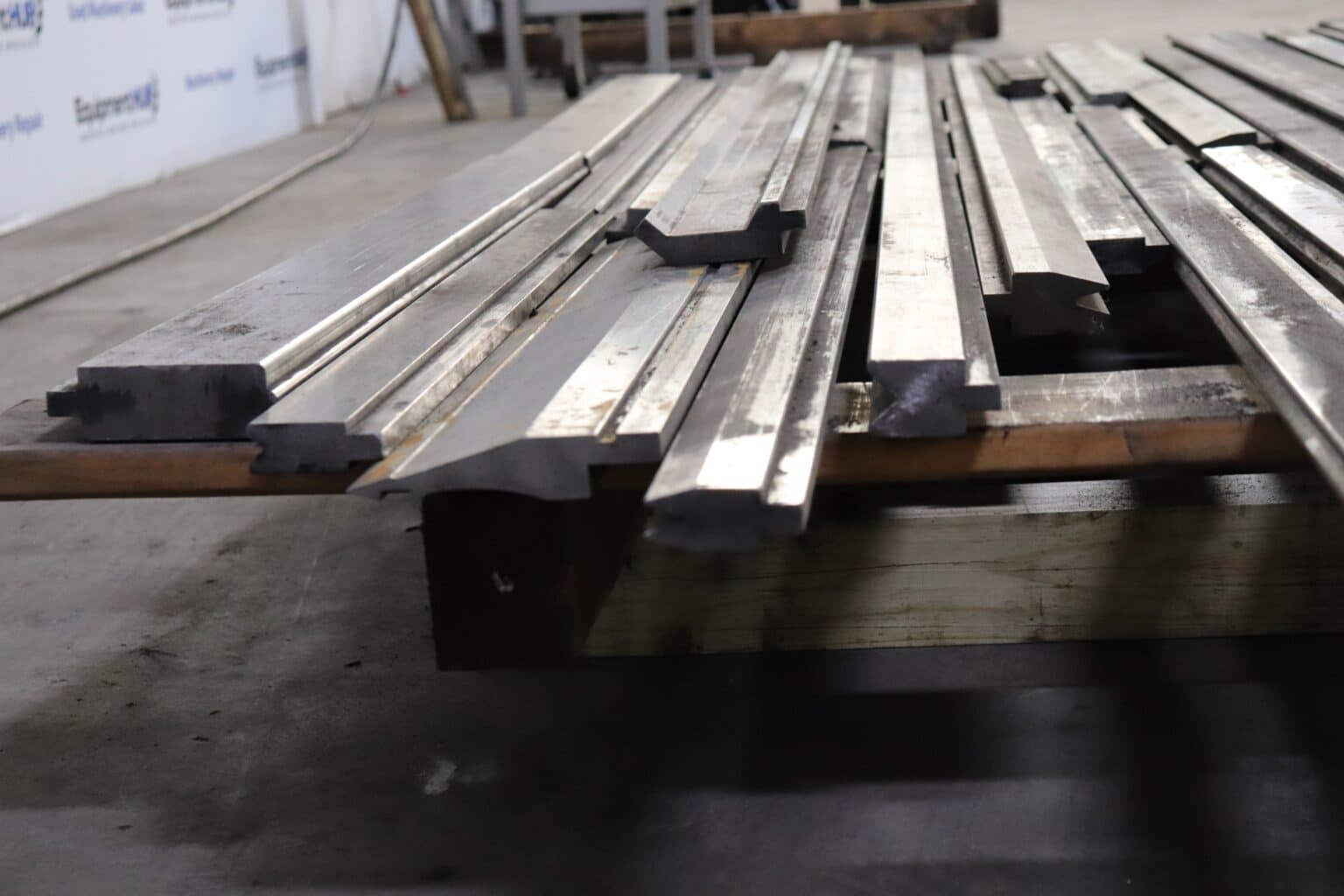 Pallet Full of 24 Top & Bottom American Style Press Brake Dies - The ...