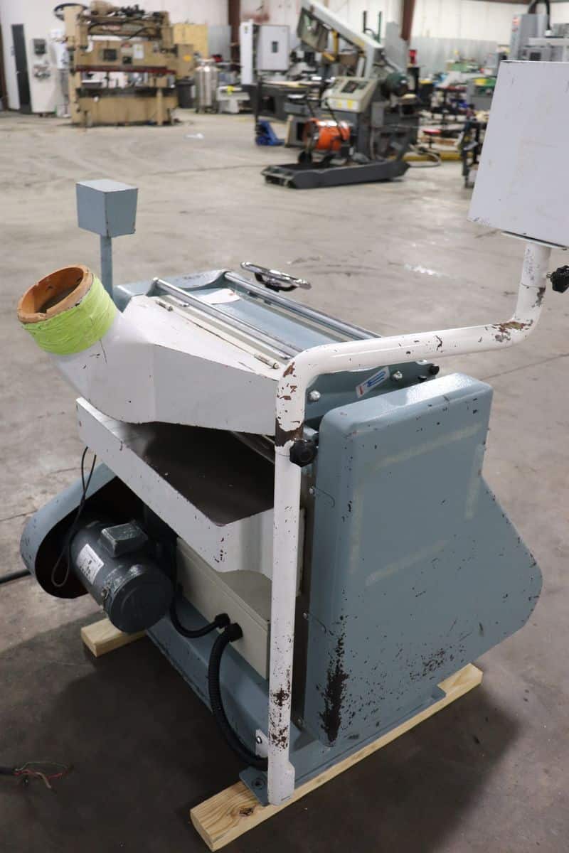 Northtech NT-24-10HCVS 24" Helical Head Wood Planer - The Equipment Hub