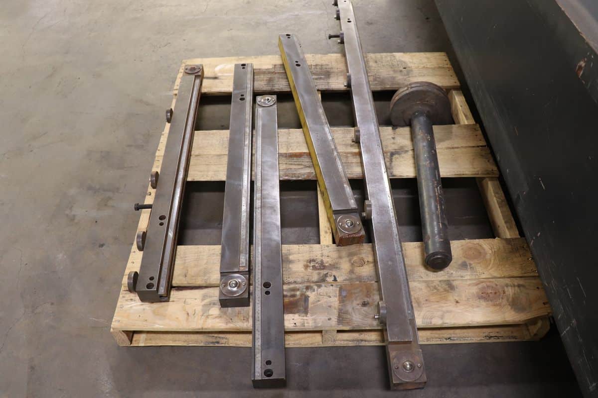 Masteel MSH-16250 16' x 1/4" CNC Hydraulic Swing Beam Shear - The ...