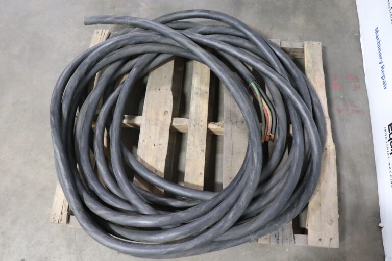 100' Carol Super Vu-Tron 4/C 1/0 AWG Type W Multi-Conductor Portable ...