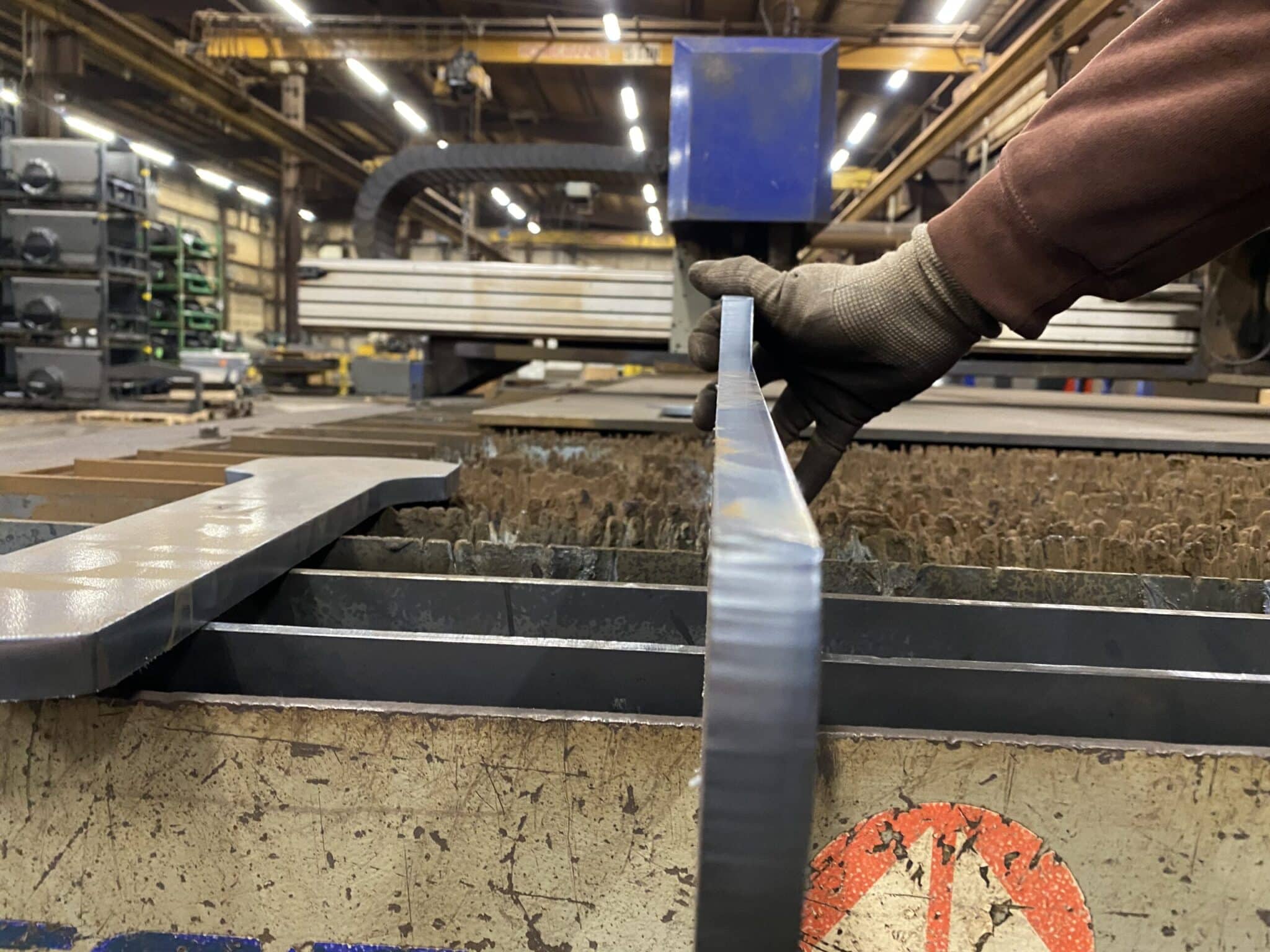 Messer Metal Master Plus 8' x 40' (2) HPR 400XD Plasma Cutter - The ...