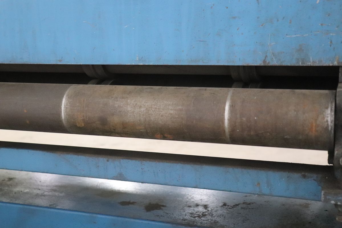 Lockformer 16 Gauge x 5' Power Duct Beader, 110V - The Equipment Hub