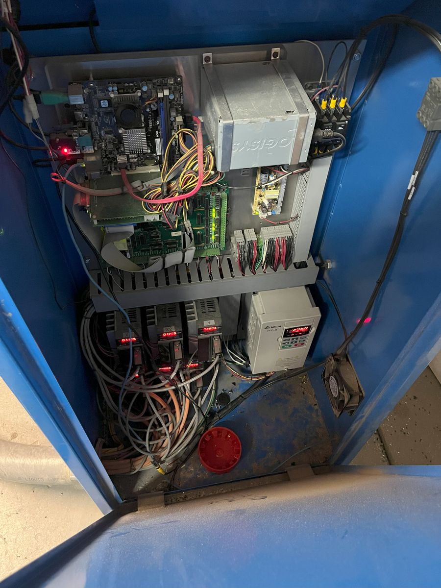 CLN Series 100 5' x 10' CNC Router w/ Reciprocating Knife - The ...