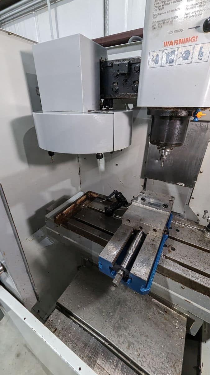 Haas Mini Mill Vertical Machining Center (2007) - The Equipment Hub