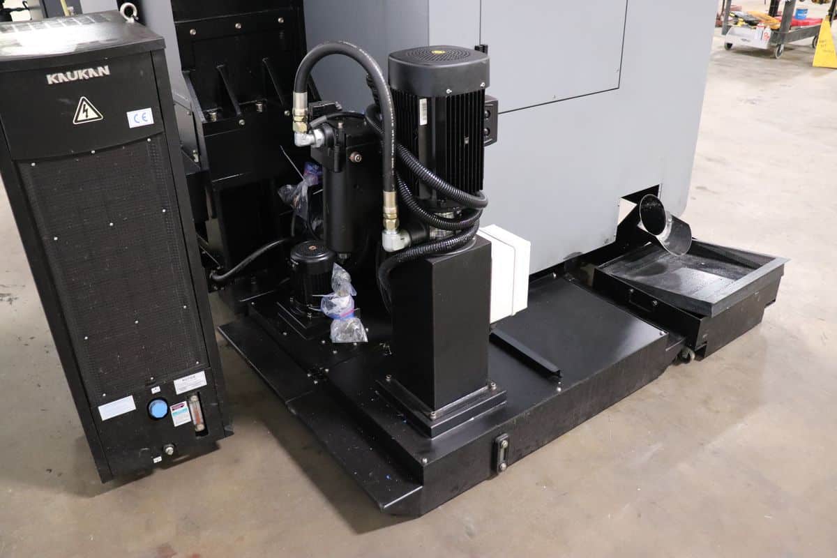 Hurco VM10Ui 5-Axis Integrated Trunnion CNC Vertical Machining Center ...