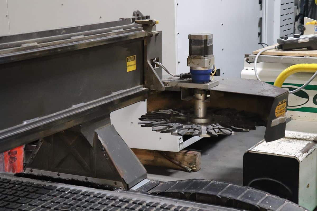 Multicam 5000 Series 80" x 288" CNC Router w/ Multicam TurboVac - The ...