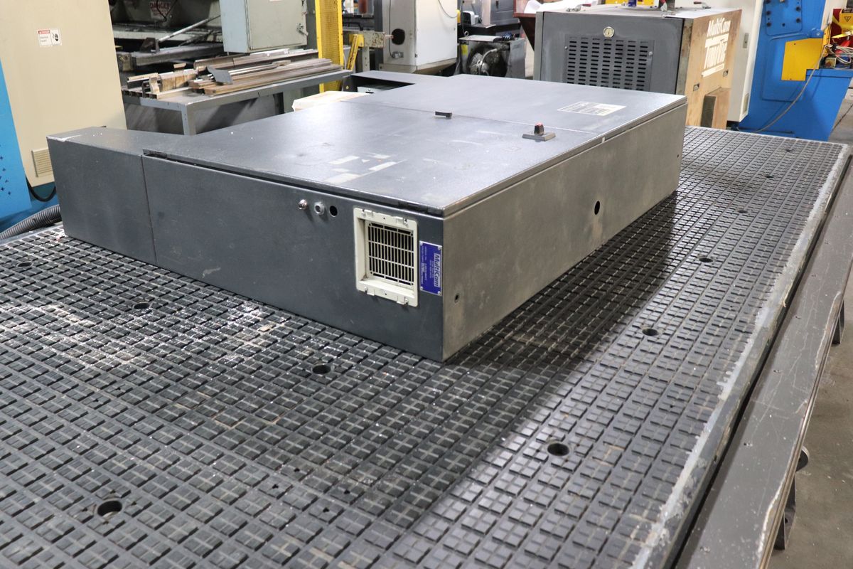 Multicam 5000 Series 80" x 288" CNC Router w/ Multicam TurboVac - The ...