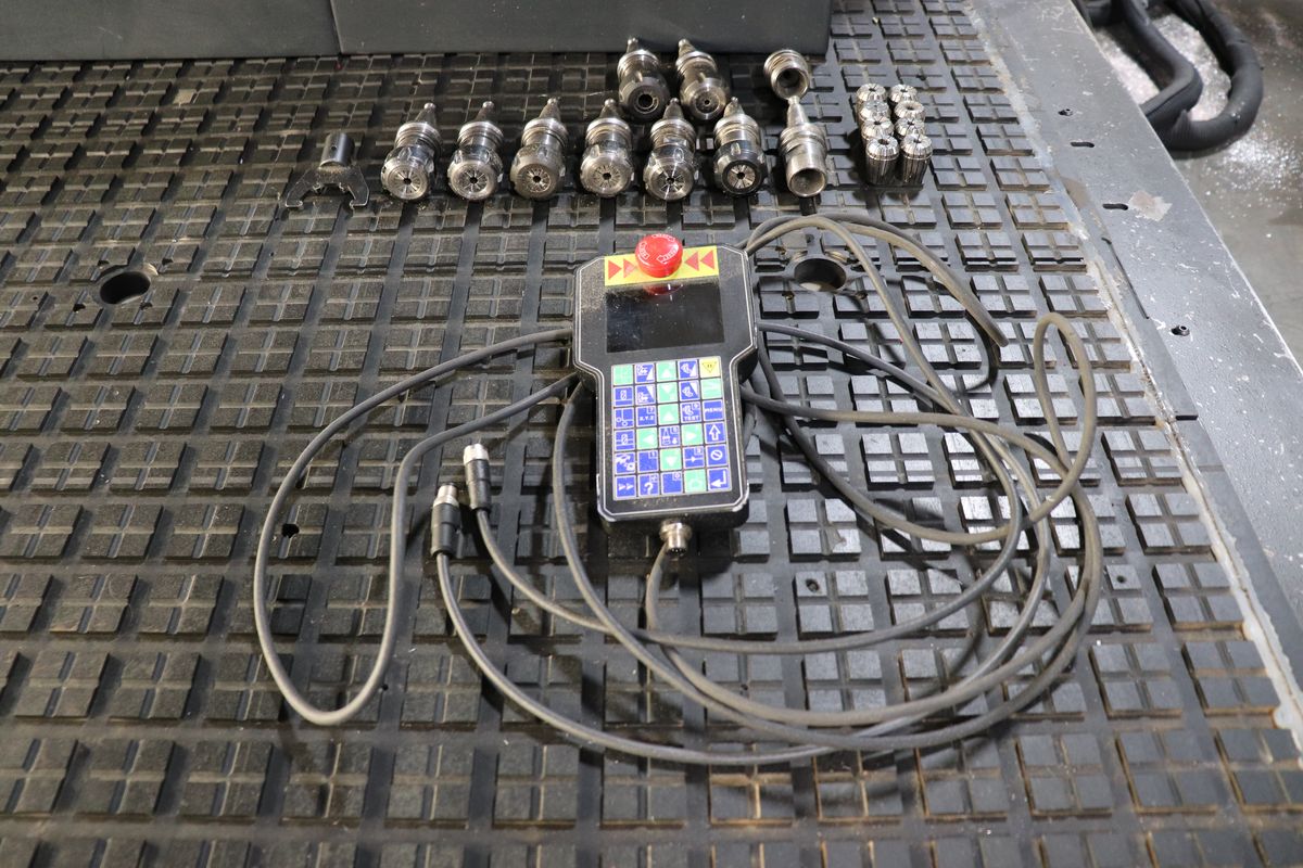 Multicam 5000 Series 80" x 288" CNC Router w/ Multicam TurboVac - The ...