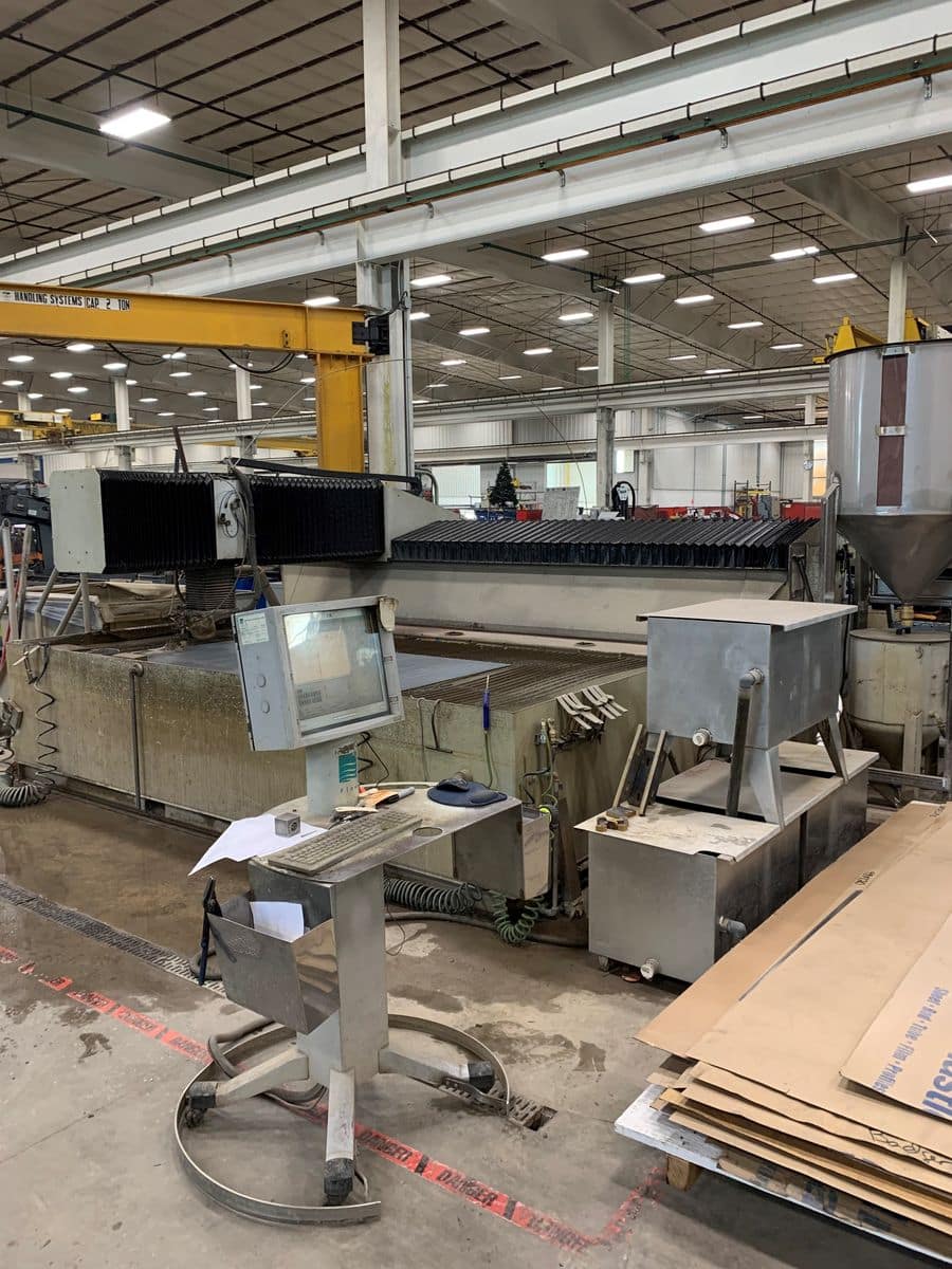 Flow 712127-1 60,000 PSI 6' x 12' CNC Waterjet - The Equipment Hub