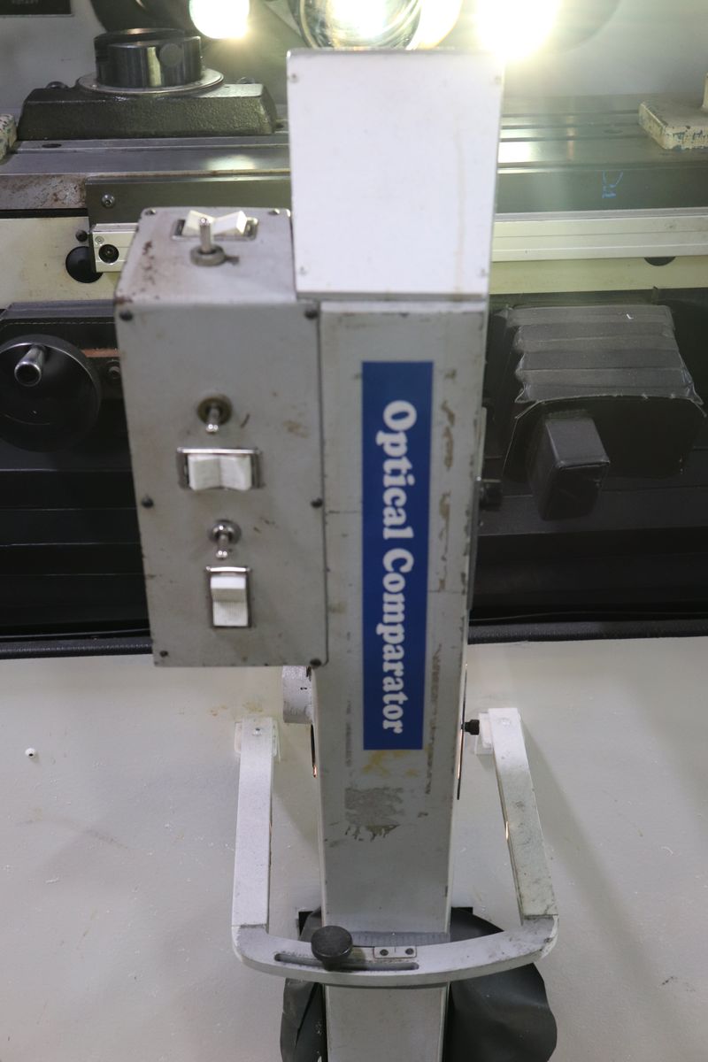 Scherr-Tumico 22-2500 30" Optical Comparator w/ Rank Precision DRO ...