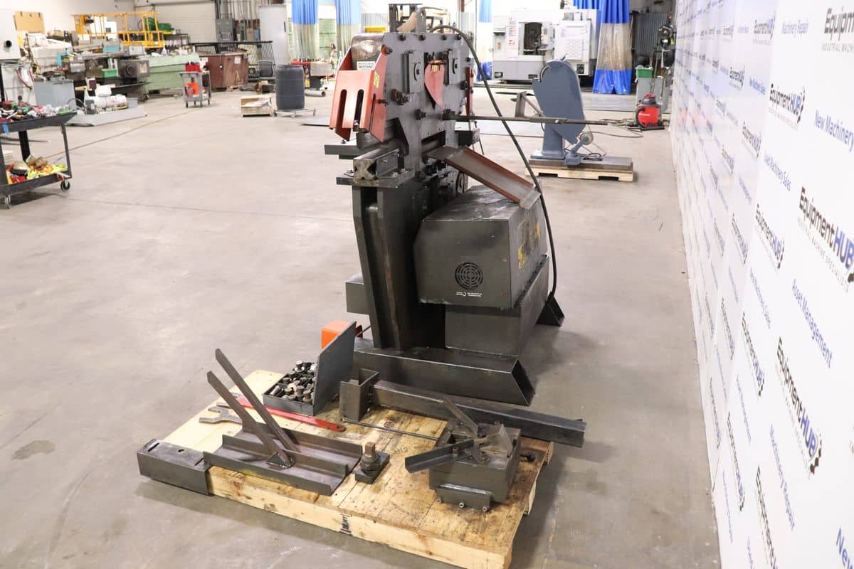 Edwards 100 Ton "JAWS IV" Hydraulic Ironworker, Single Phase - The ...
