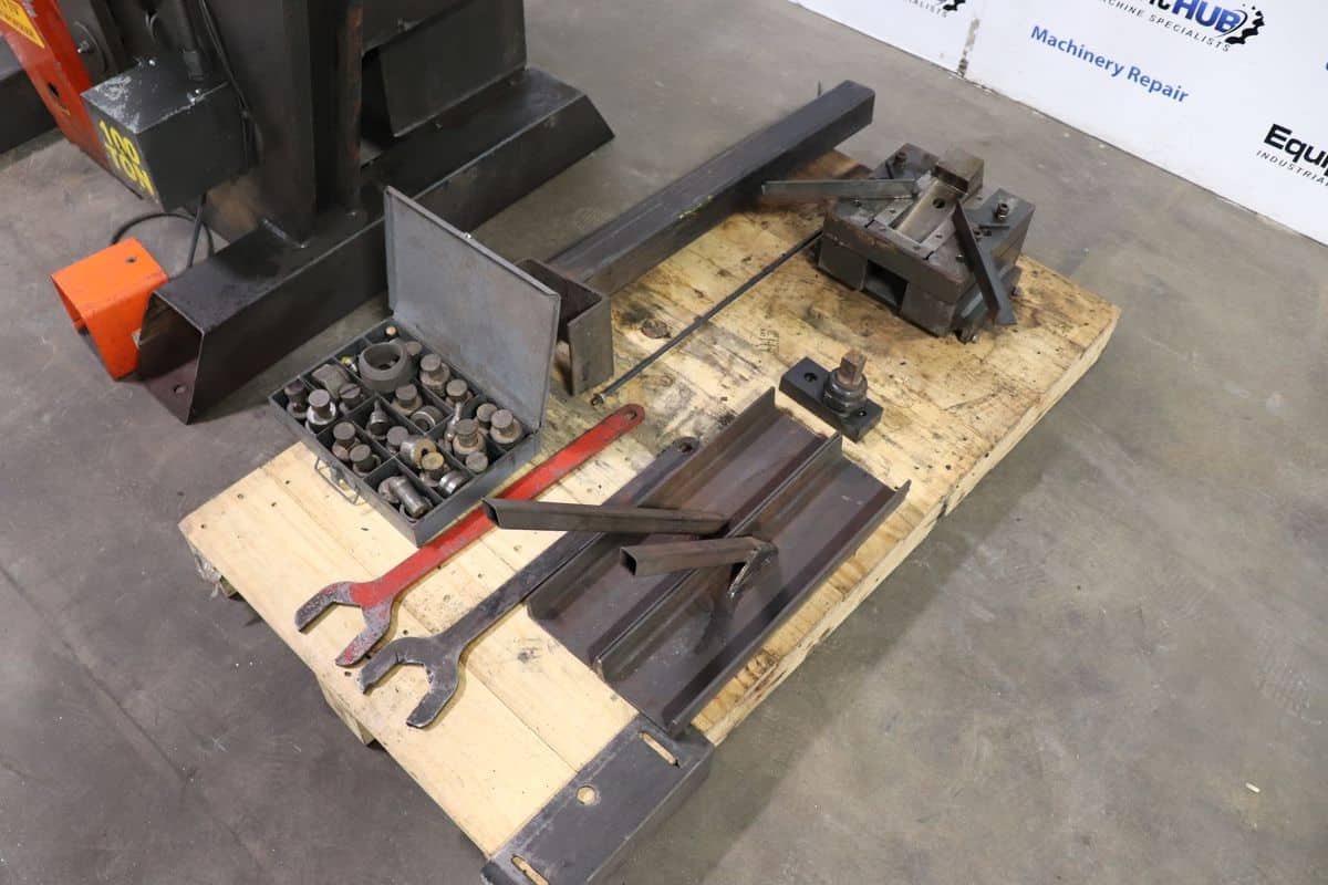 Edwards 100 Ton "JAWS IV" Hydraulic Ironworker, Single Phase - The ...