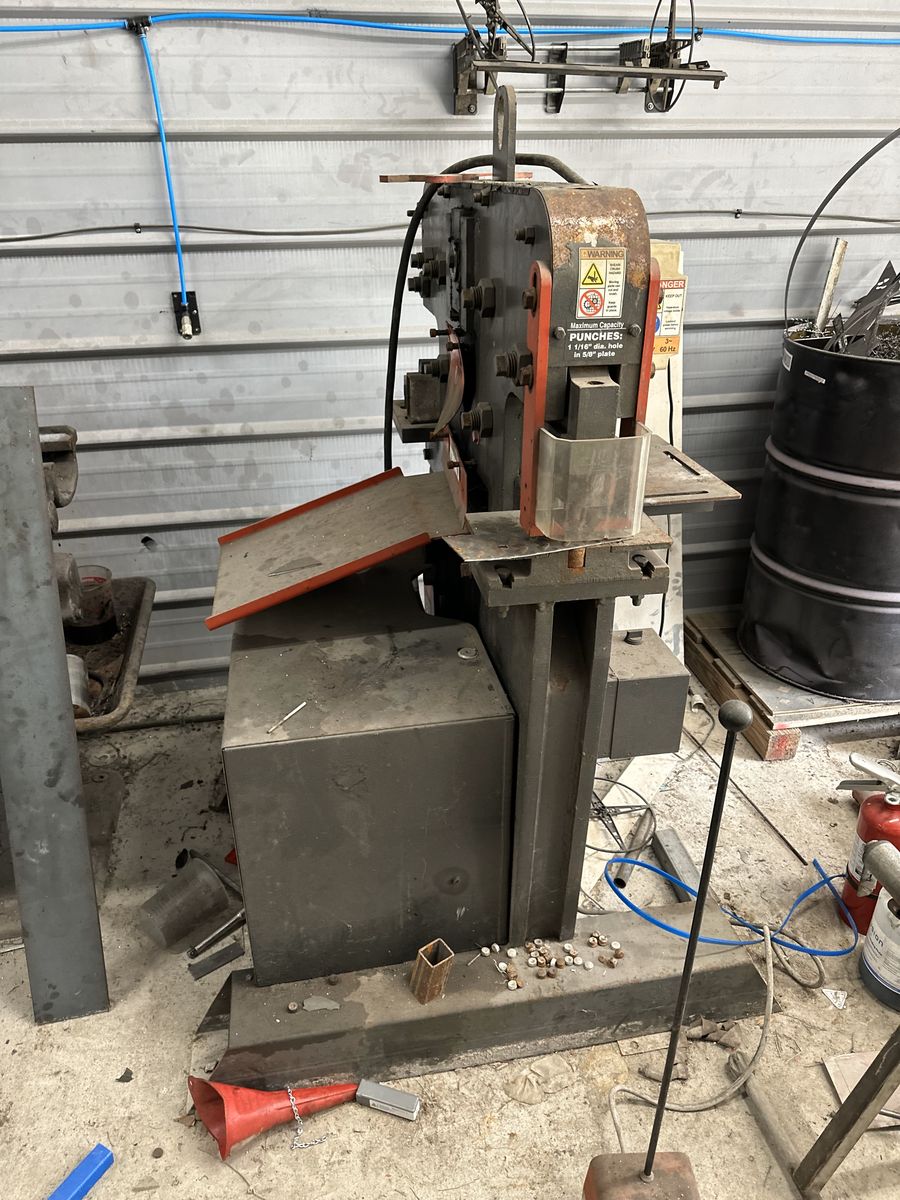 Edwards 55 Ton Hydraulic Ironworker - The Equipment Hub