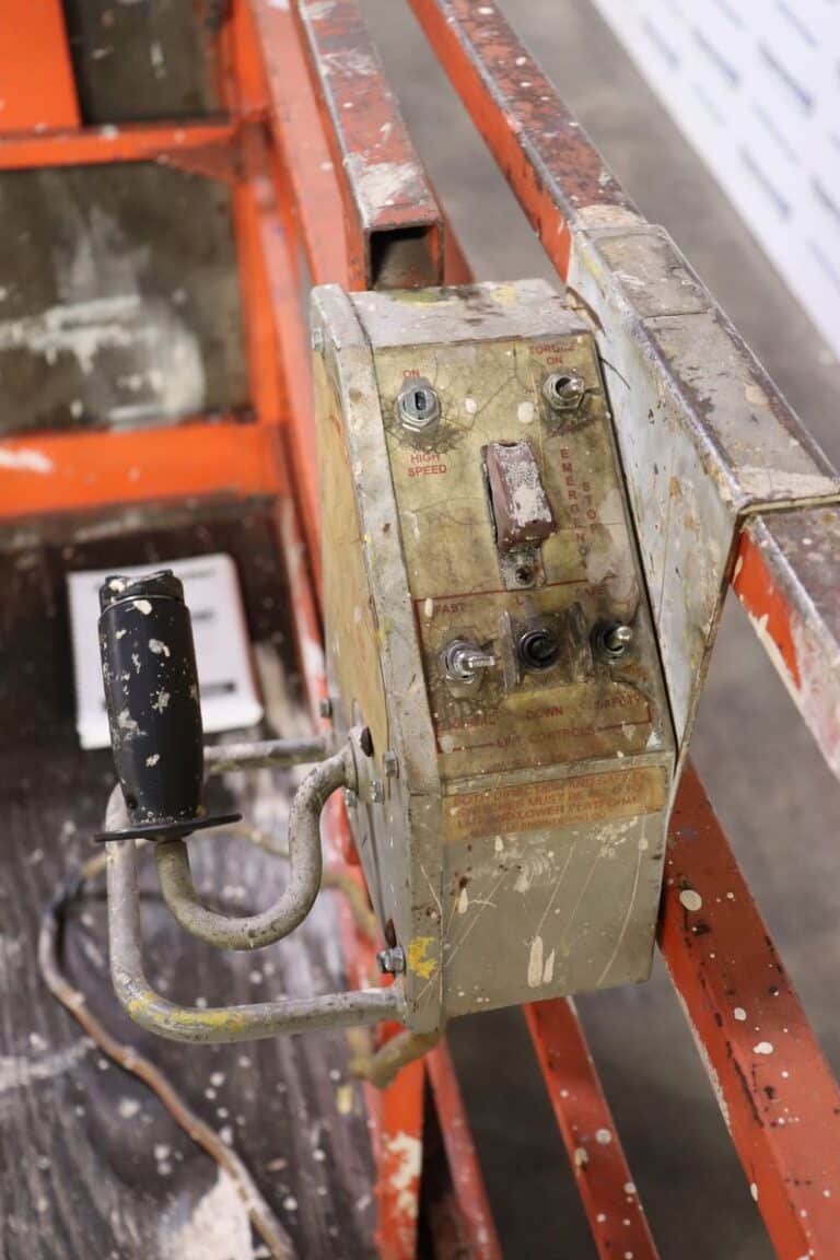 MEC 2548HT Hite-Master Series Aerial Electric Scissor Lift Work ...