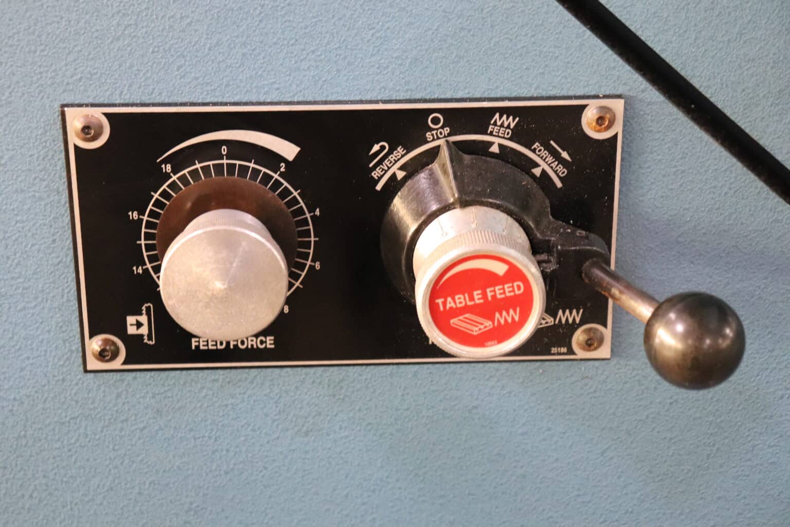 What are the Benefits of a Contour Vertical Band Saw?