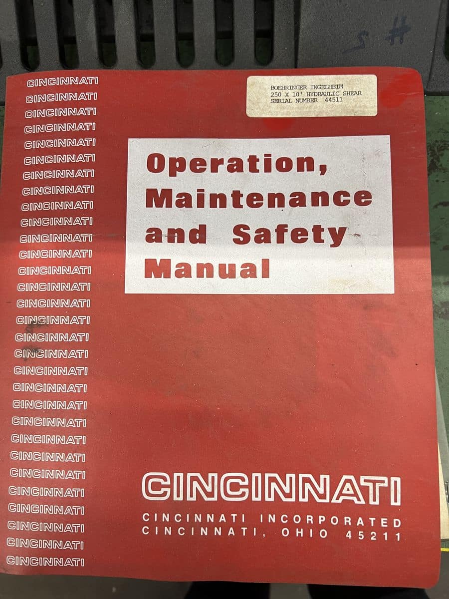 How does the back gauge function on the Cincinnati Shear?