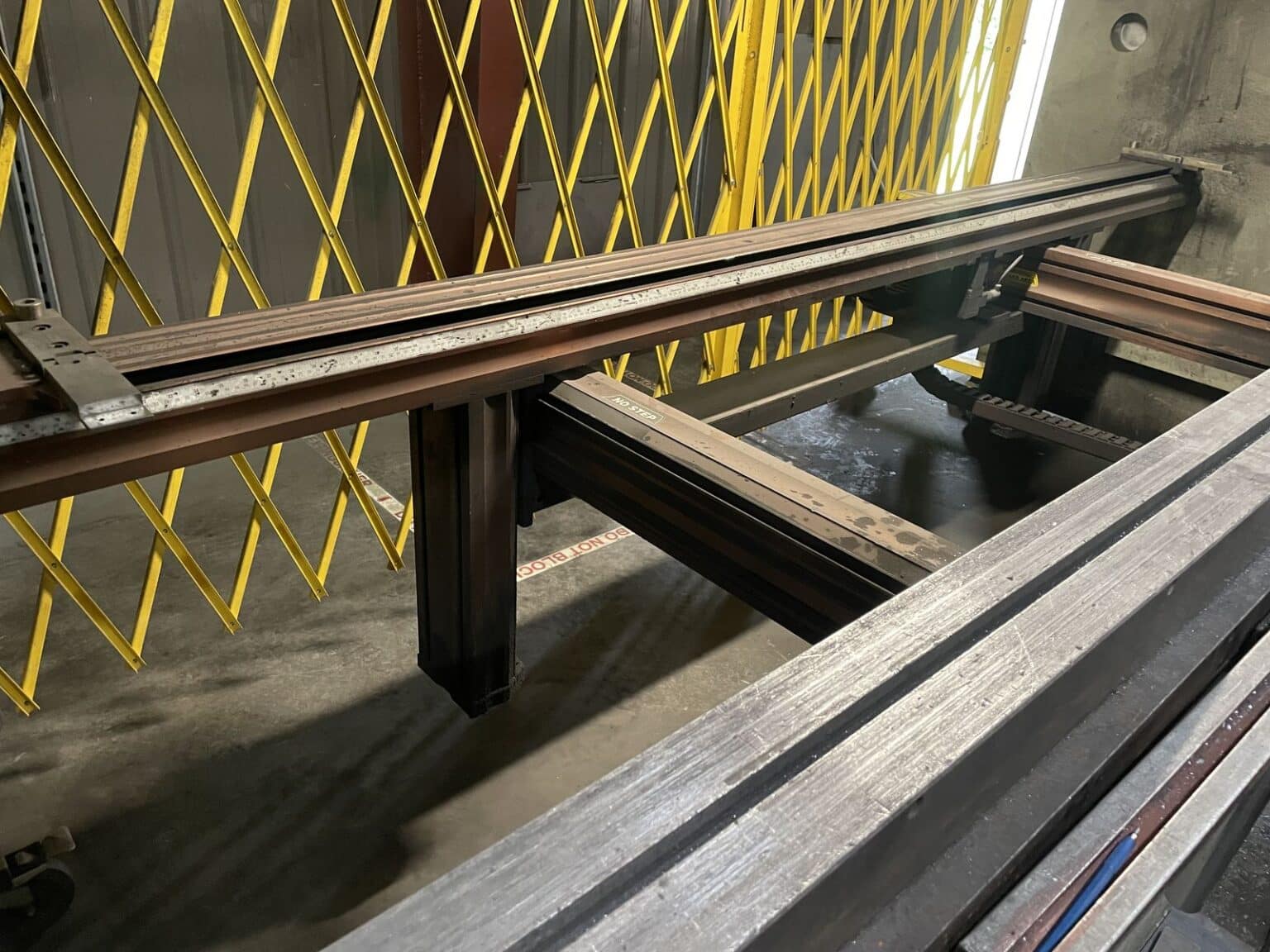 Accurpress 425012 Edge 250 Ton x 12' CNC Press Brake - The Equipment Hub