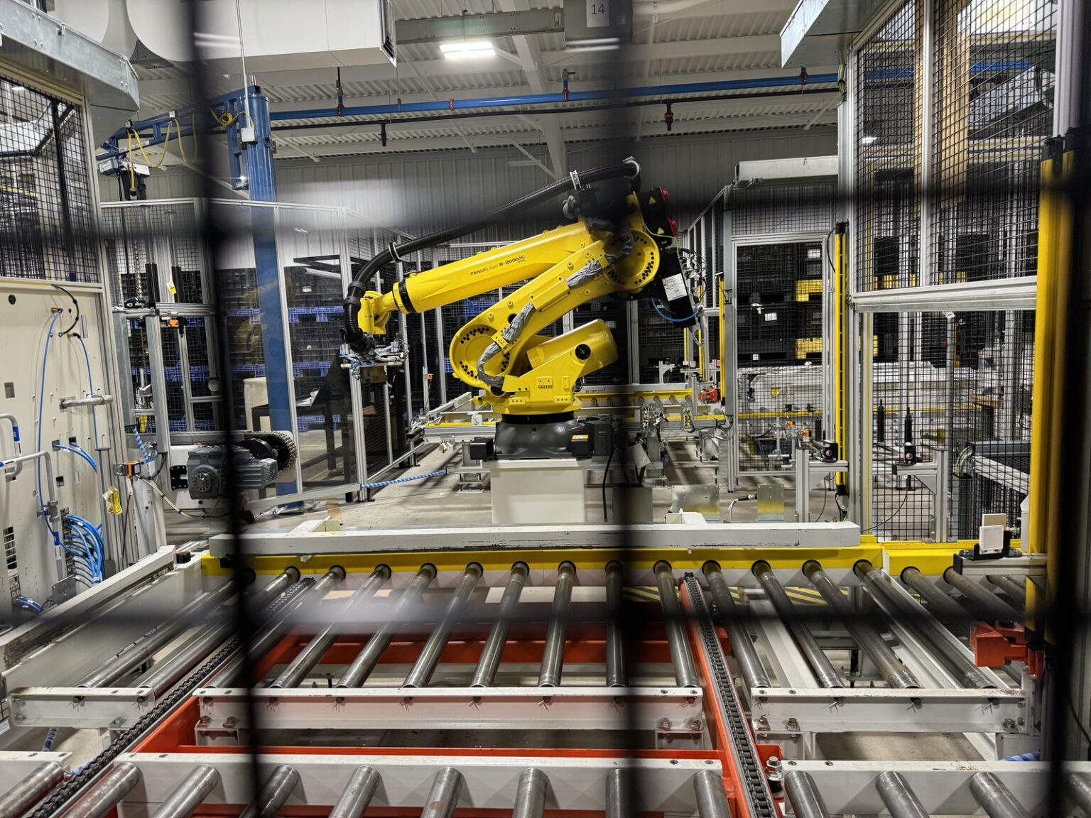 Grob G552 5-Axis Horizontal Machining Center w/ Fanuc Robots (2022 ...