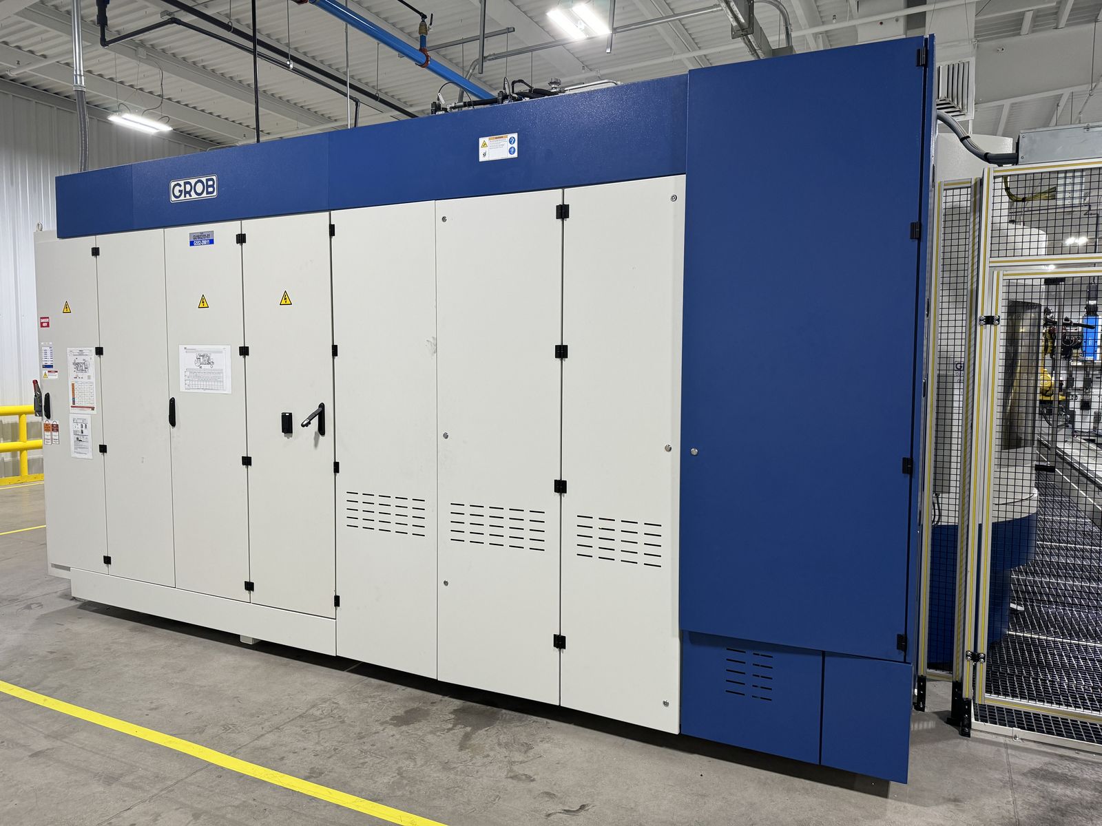 Grob G552 5-Axis Horizontal Machining Center w/ Fanuc Robots (2022 ...