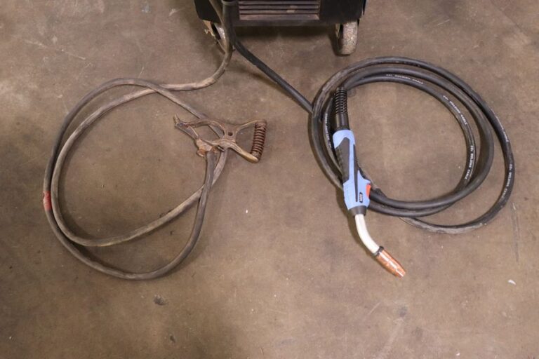 Miller Millermatic 350P Mig/Pulsed 300 Amp Aluminum Welder - The ...