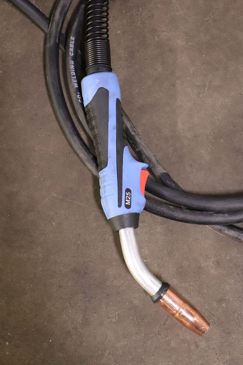 Miller Millermatic 350P Mig/Pulsed 300 Amp Aluminum Welder - The ...