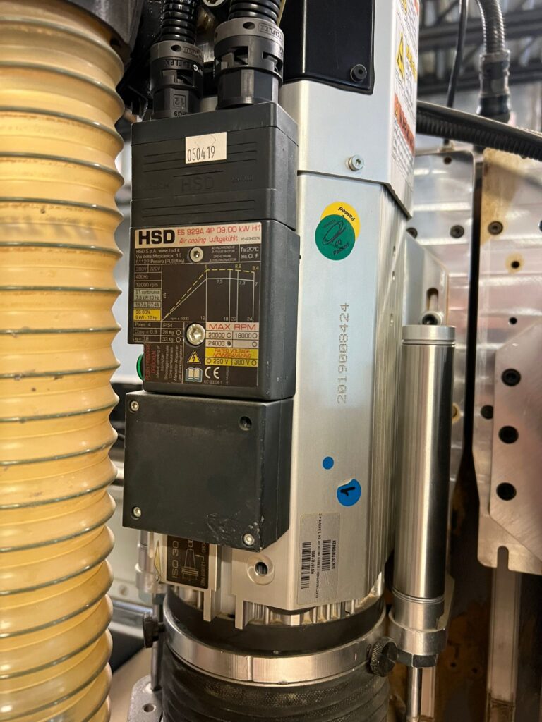 AXYZ Infinite 4018 5' x 20' CNC Router w/ Oscillating Knife - The ...