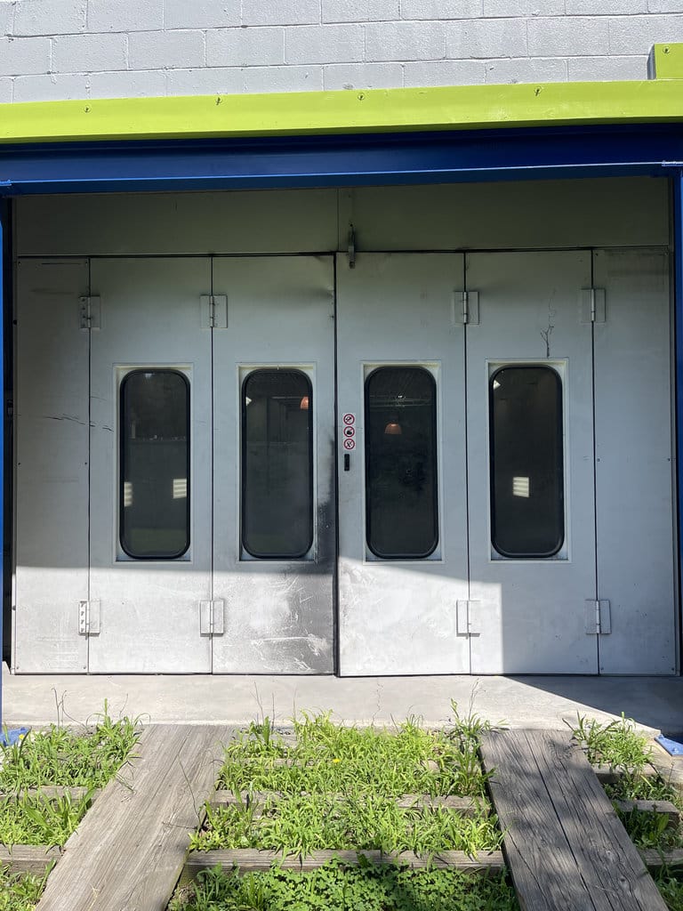 SAICO SDLB-78 27'L x 12'W x 9'H Heated, Downdraft Automotive Paint ...