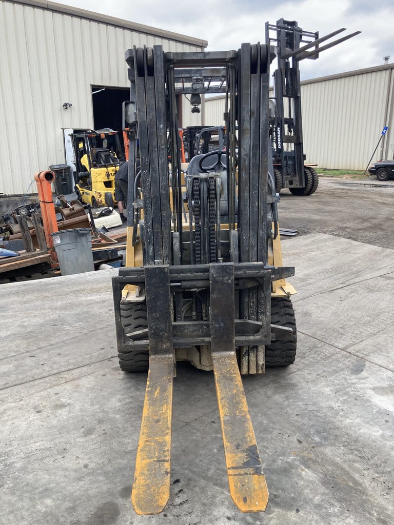 CAT GC40KSTR 8,000 LB Capacity LP, Cushion Tire Forklift - The ...