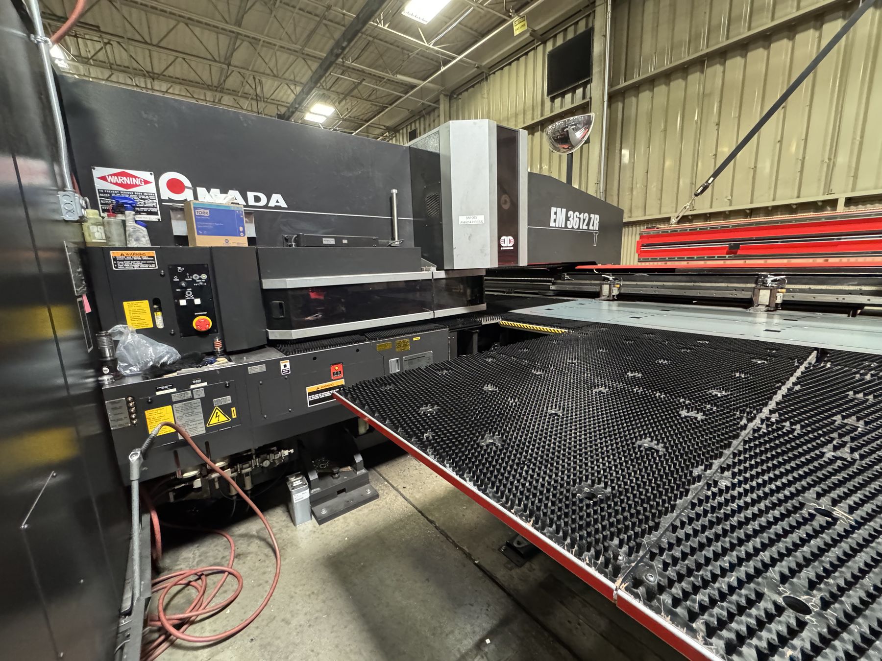 Amada EM-3612-ZRT CNC Turret Punch Press w/ 300 Tool Changer - The ...